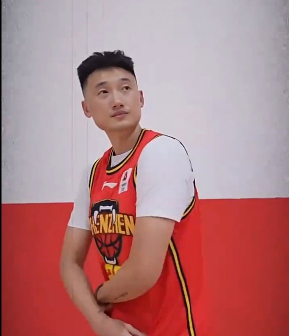 Li Jinglong retired at the age of 29! His service with 3 teams finally ...