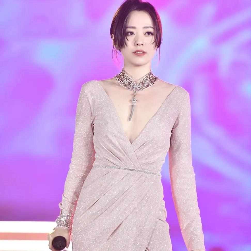 Princess Dolphin Voice not only sings well, but also has a very wow ...