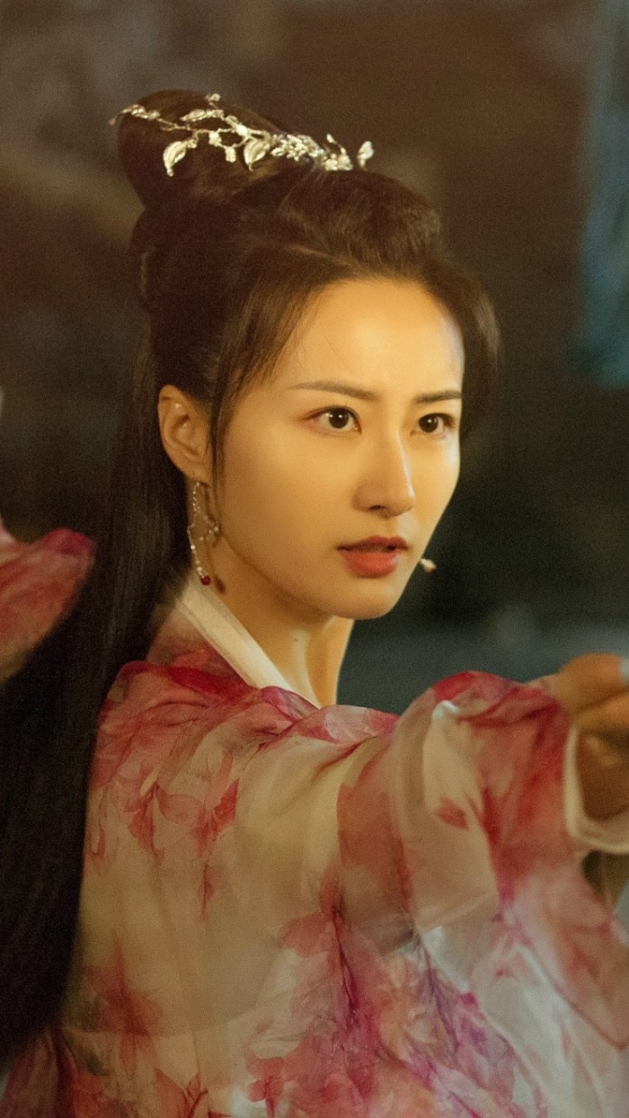 Zhai Lanye in "Under the Brocade" is beautiful and "saucy". Why does ...