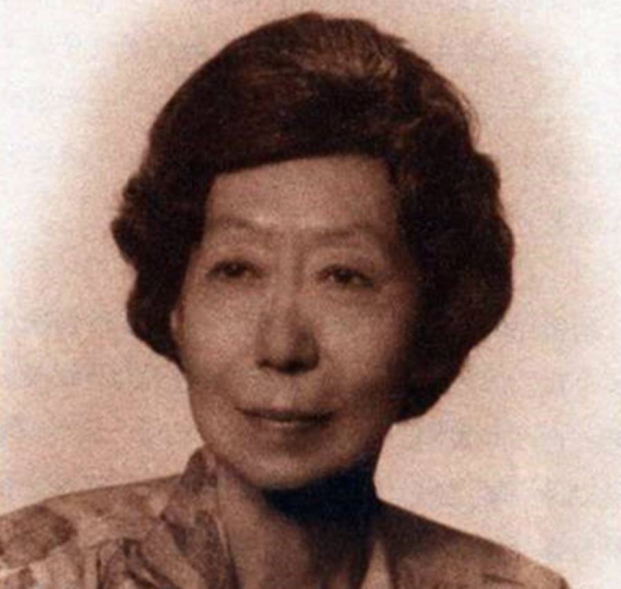 Zhang Ailing spent the rest of her life running around for money ...