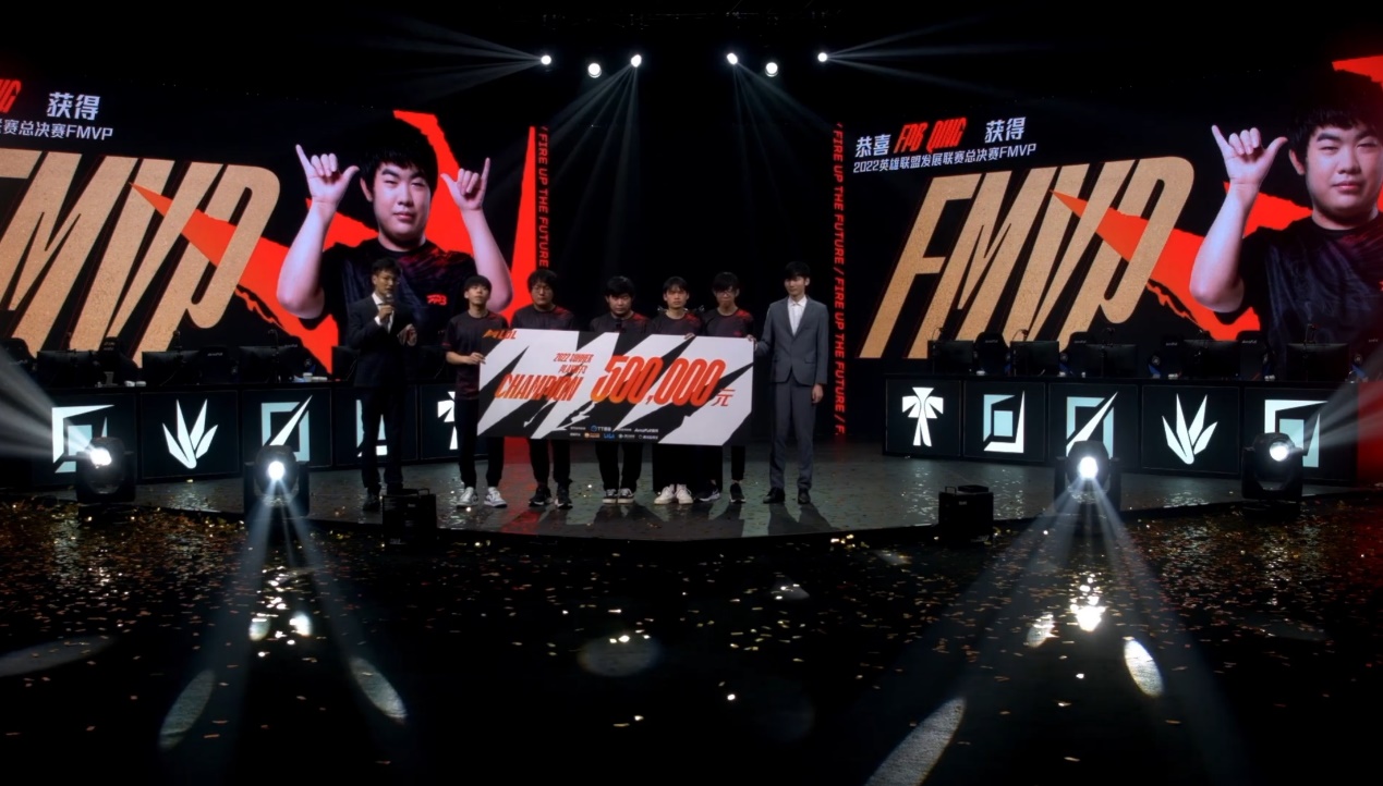 T1 and DK all lost!Before the start of the S12 war, EDG and FPX played the second team and won a ...