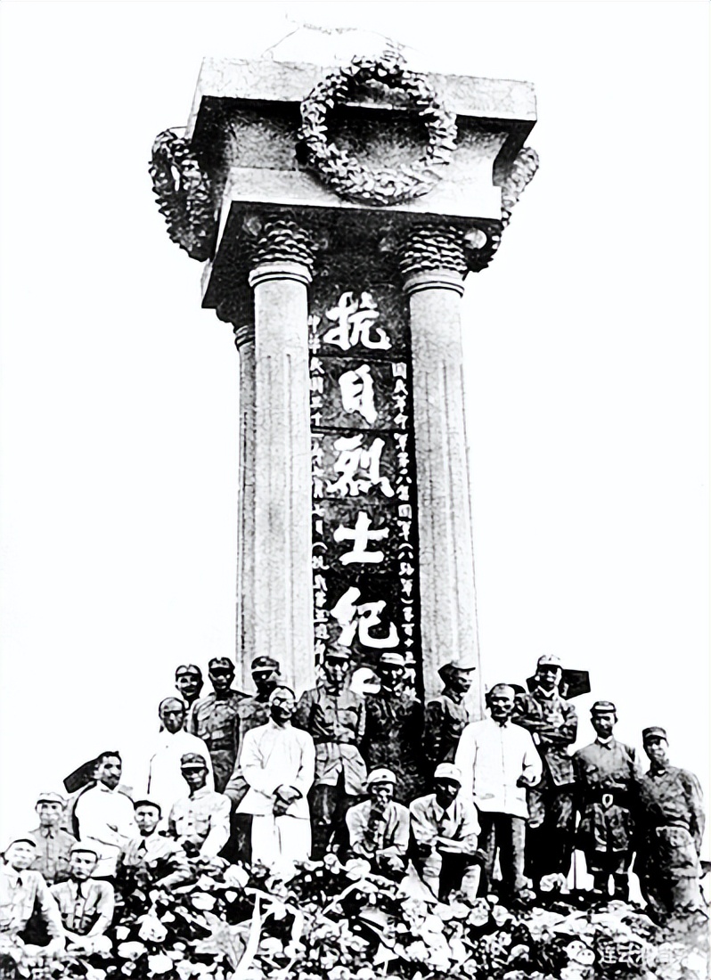 When Gu Mu visited Japan in 1979, his mother pointed at the TV and ...