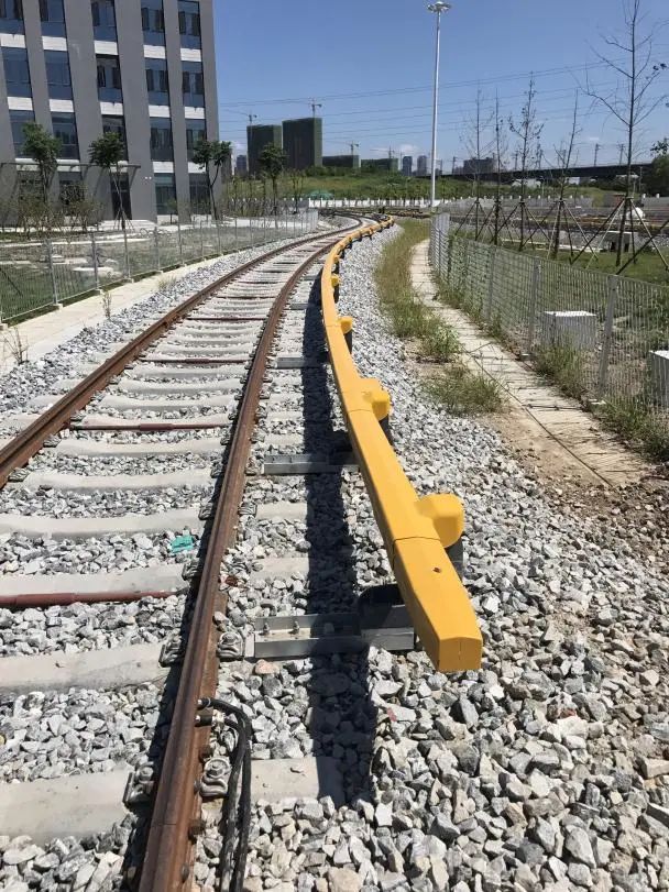 What should you do if your phone falls on the subway tracks? First, don ...