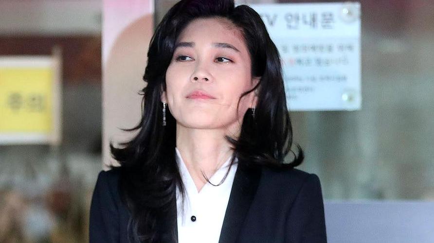 Li Fuzhen: The 52-year-old is so beautiful that he has a good ...