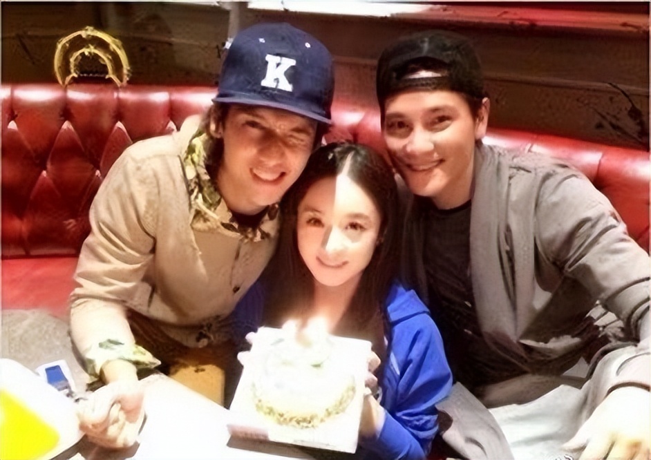 Ding Zijun celebrated Zhao Liying's birthday, but was accused of rubbing off on the popularity ...