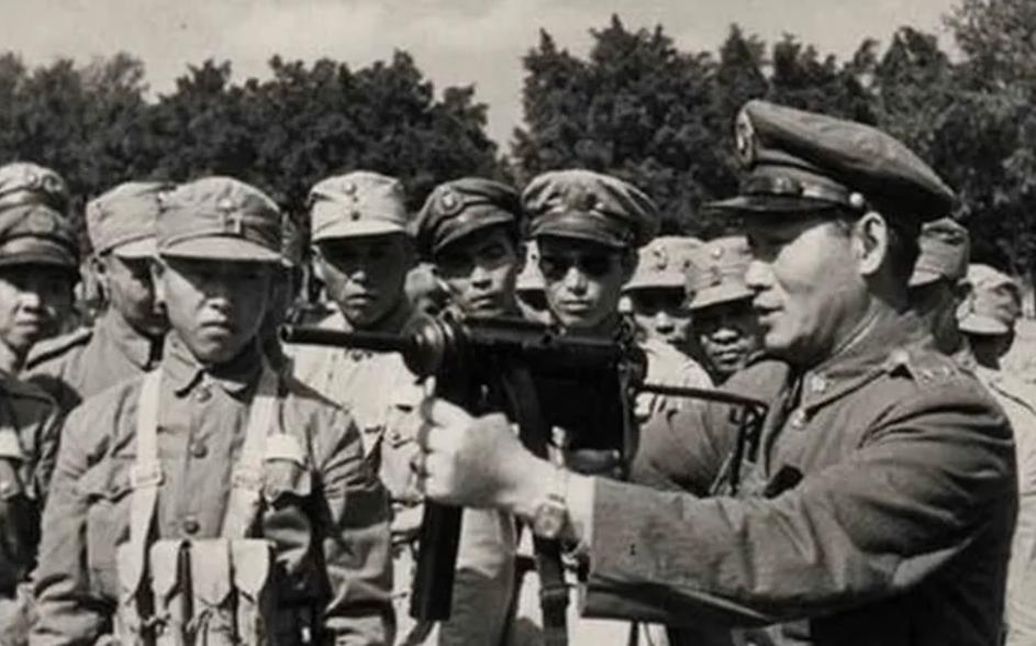 When facing the interrogation, Sun Liren unbuttoned his shirt excitedly ...