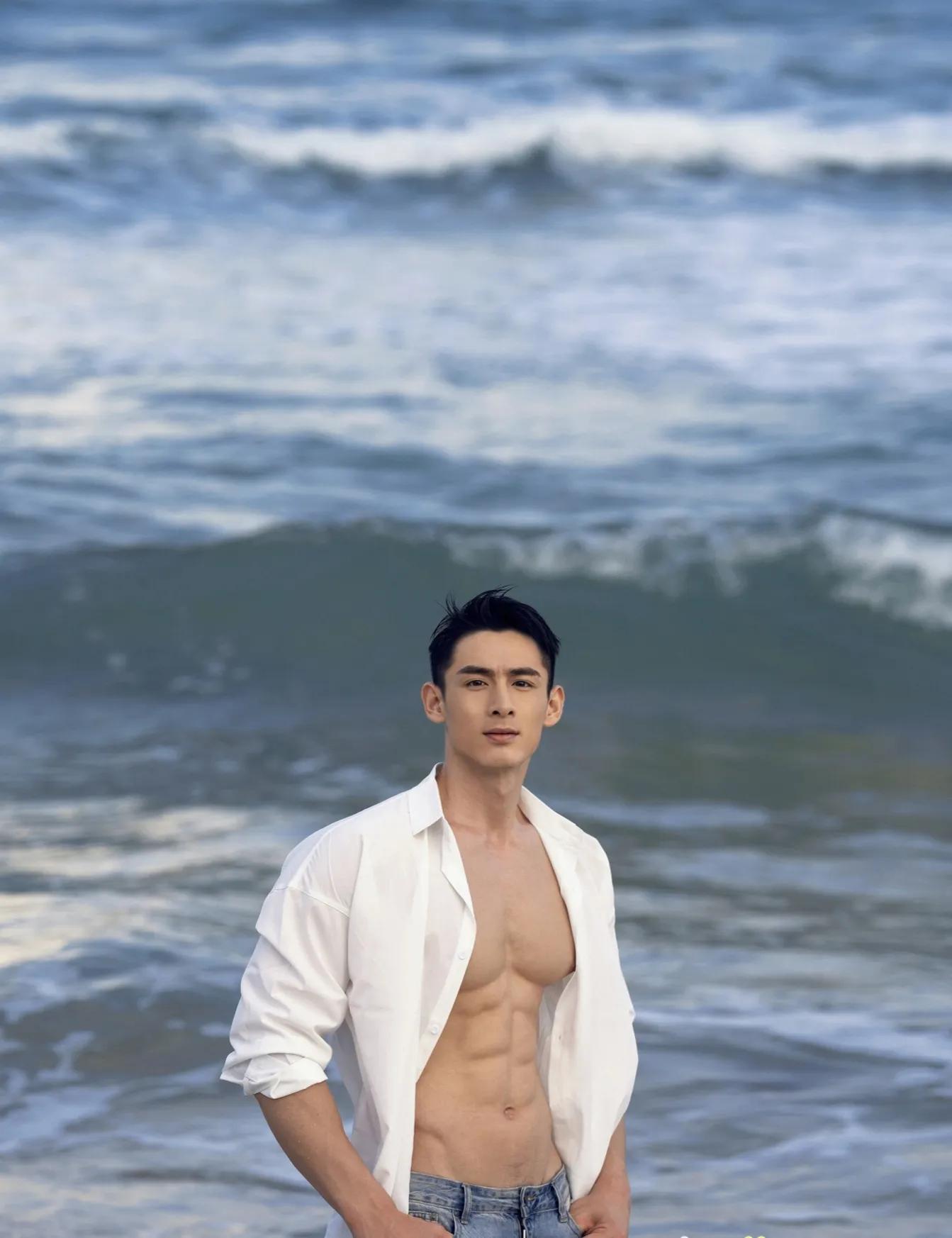 In the hot summer, Guo Qiubo cannot do without fitness - iNEWS