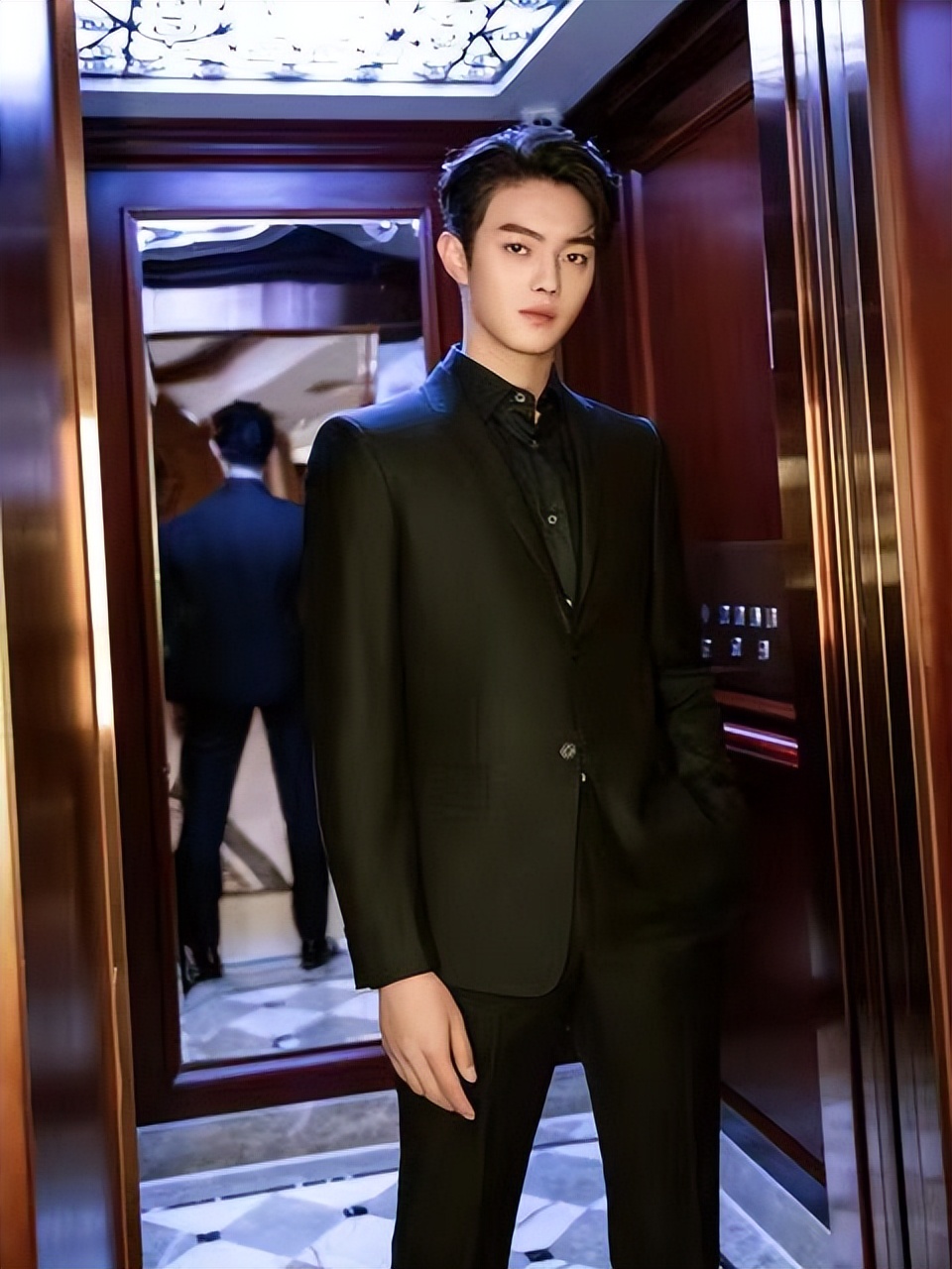 Xu Kai, the actor of Fu Heng in "Strategy of Yanxi Palace": Should I be ...