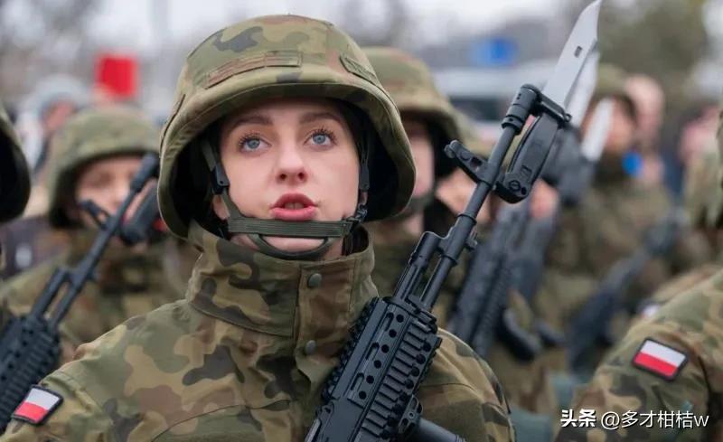 Challenger 2 is here, and so is SA90. I wonder how much reward Moscow ...