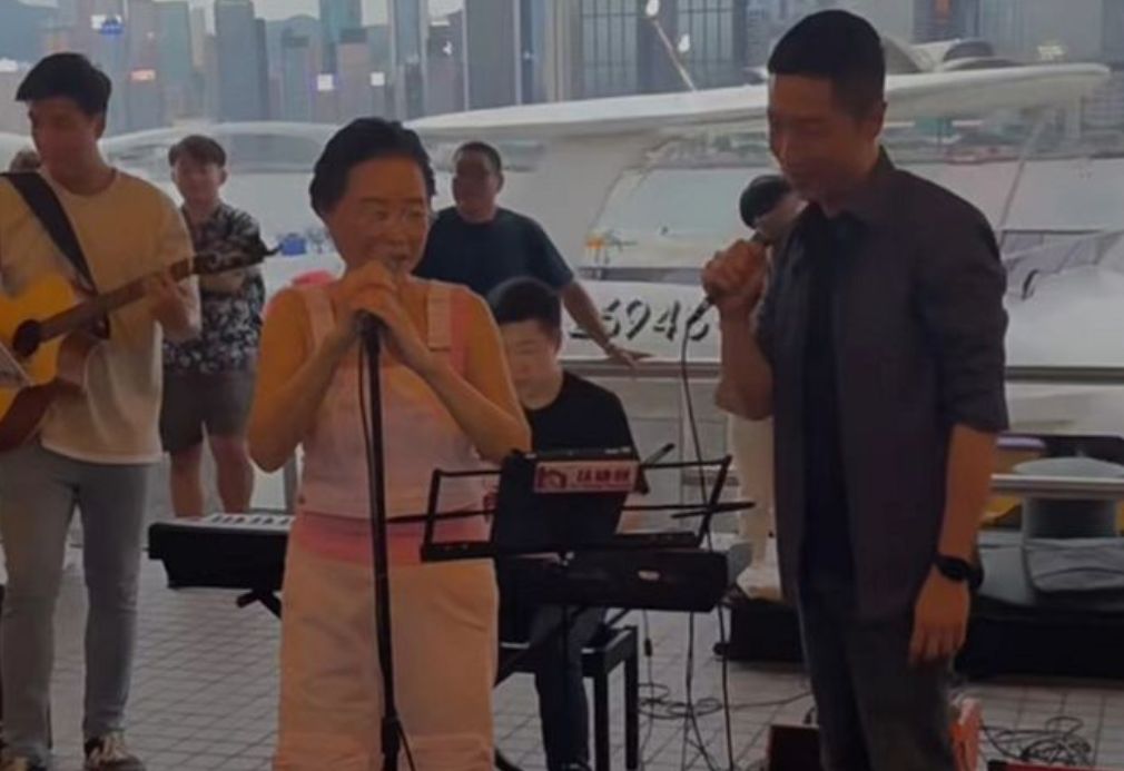 Ma Junwei's recent situation was exposed, the chorus with the aunt on the street amazed netizens ...