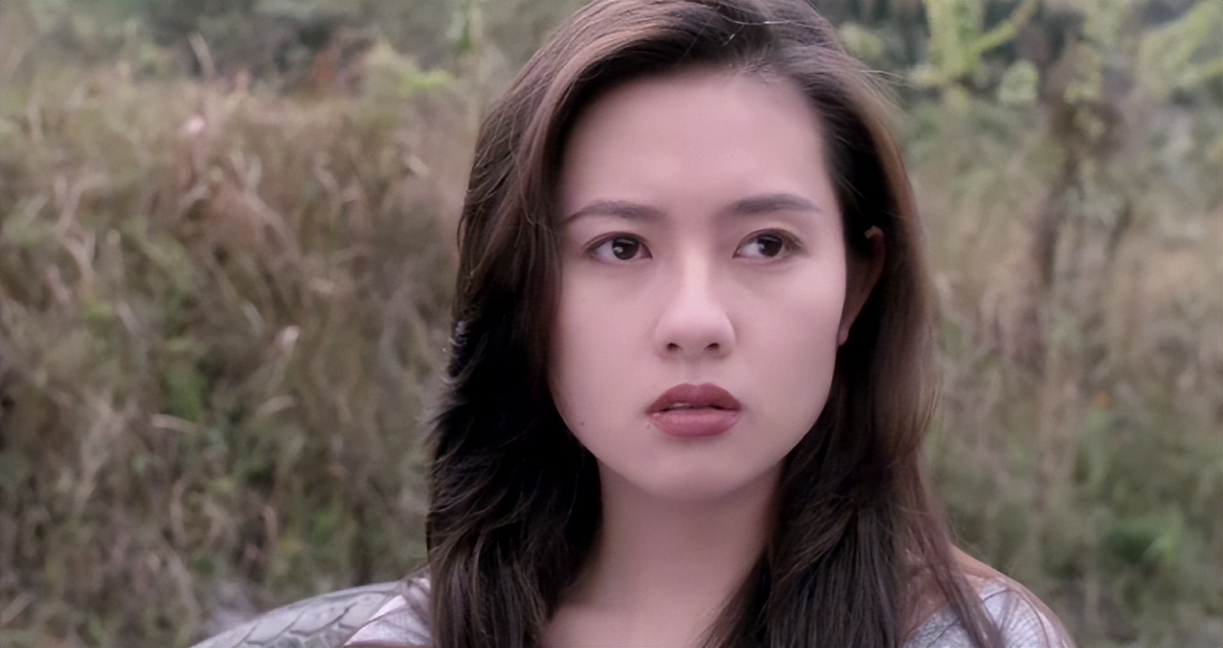 The 112th issue of the stunning photo series, the protagonist of this ...