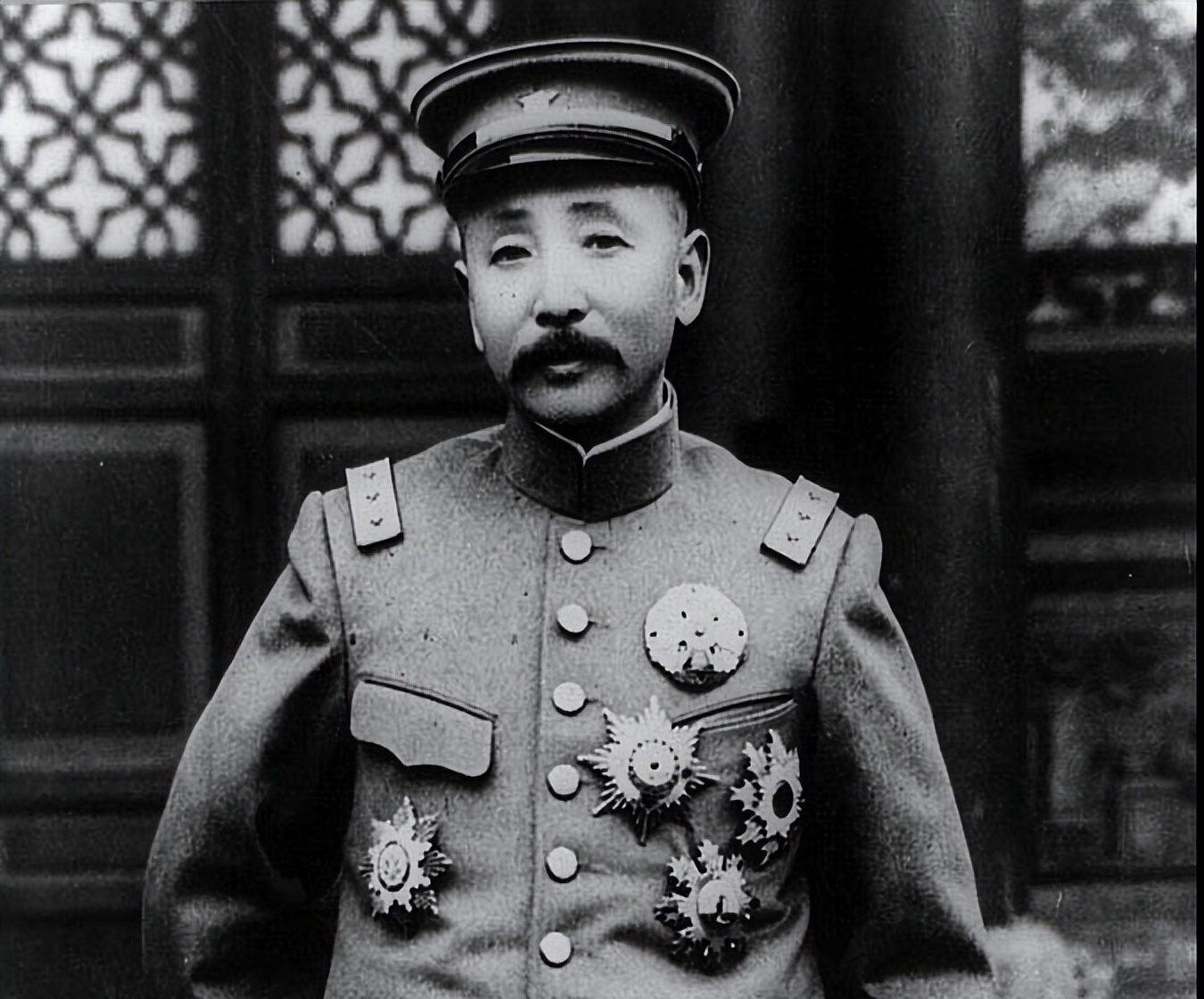 In the Battle of Zhuozhou, Fu Zuoyi abused 30,000 Feng troops with ...