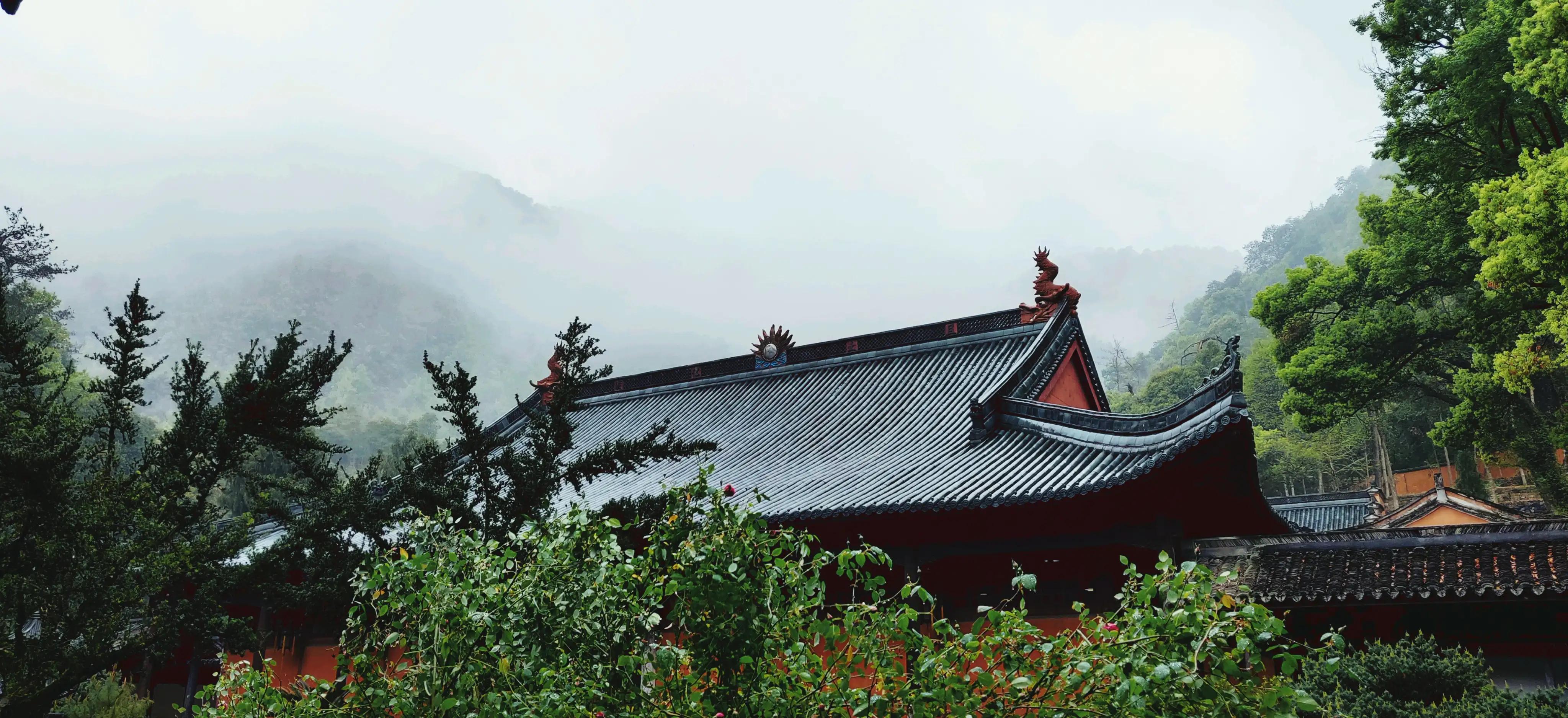 The Twelve Hours of the Temple · The Zen Gate Gradually Gradually - iNEWS