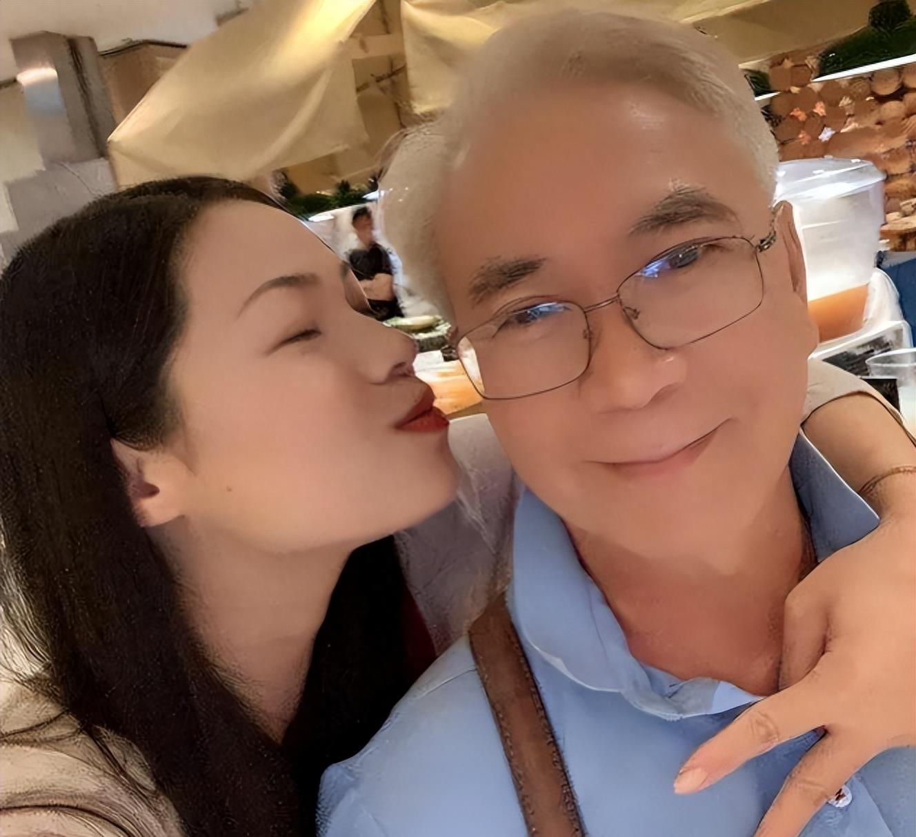 The 72-year-old actor remarried! Married a sweet girlfriend who is 36 ...