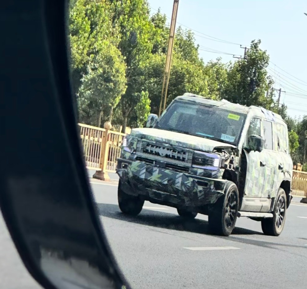 Turpan: A paradise for car spy photos! Come and see if there are any ...