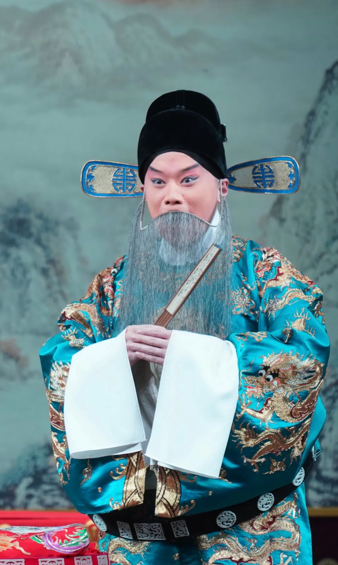 Gu Liang: The posture of green leaves, the power of safflower Magnolia ...