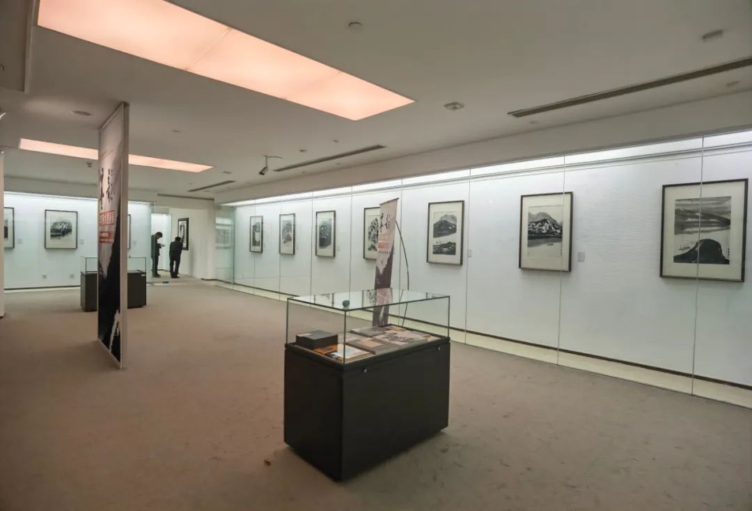 Ink Rhythm - Li Geng Ink Painting Exhibition - iNEWS