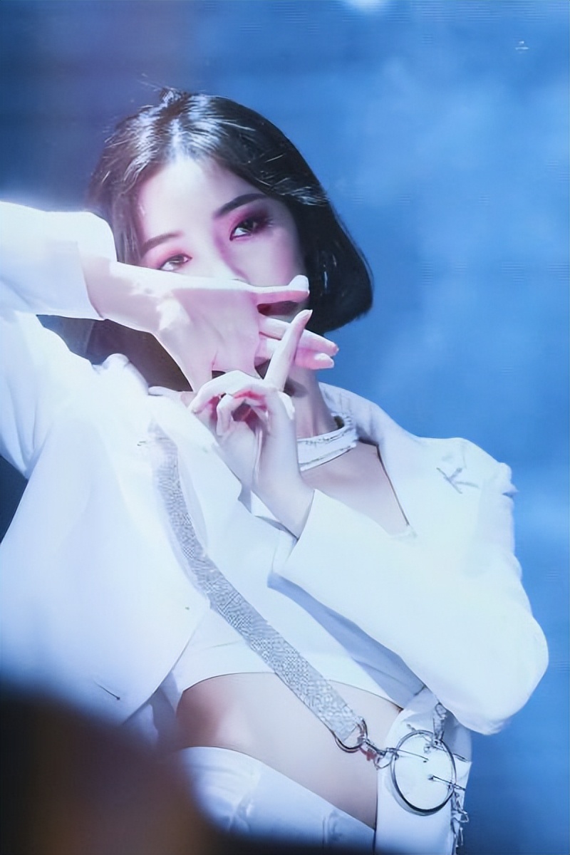 The leader said the little peanuts in the circle: Bi Wenjun, Xu Jiaqi ...