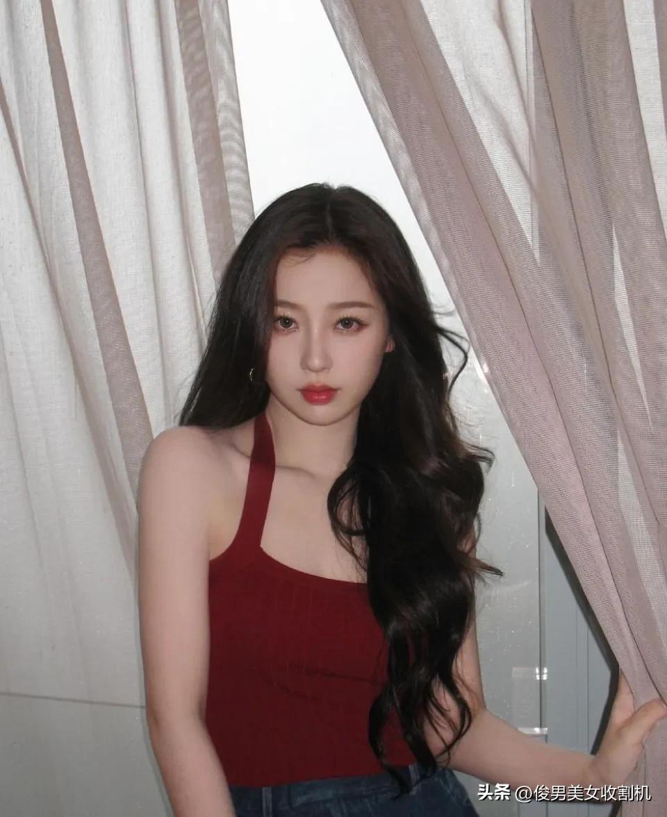 Popular actor Xiao Hua, idol Yu Shuxin - iNEWS