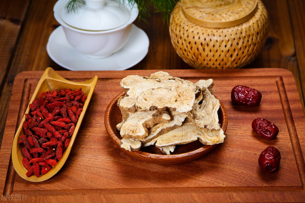 The waist and buttocks are heavy, swollen, and heavy, just trapped by ...