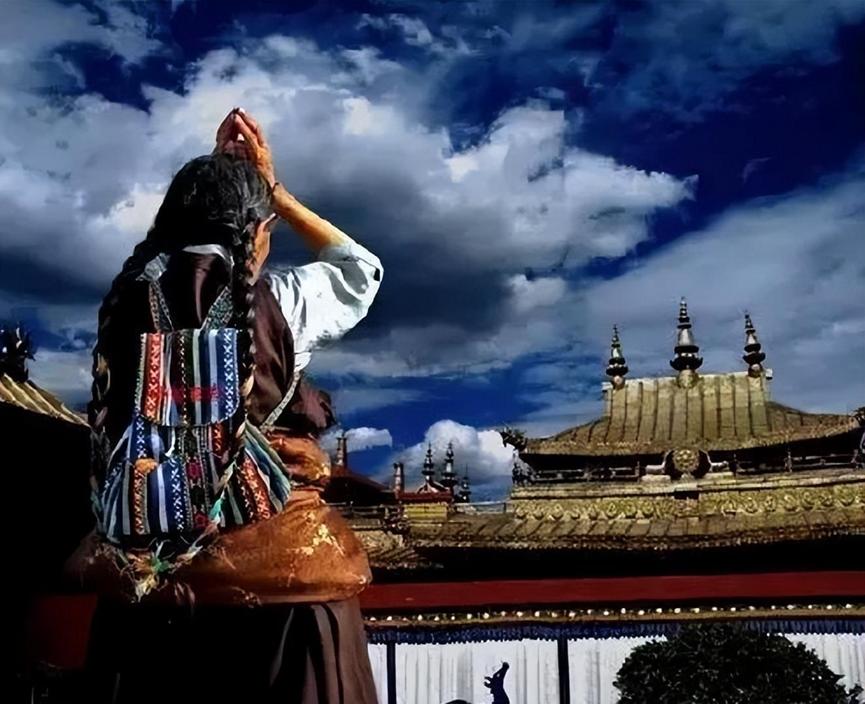 A dzi bead sells for millions?The nine-eyed dzi beads worn by Jet Li ...