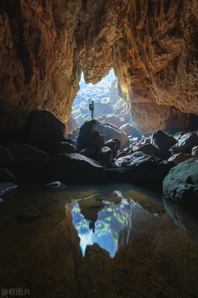 Beyond sci-fi blockbusters! Explore the underground world: the ...