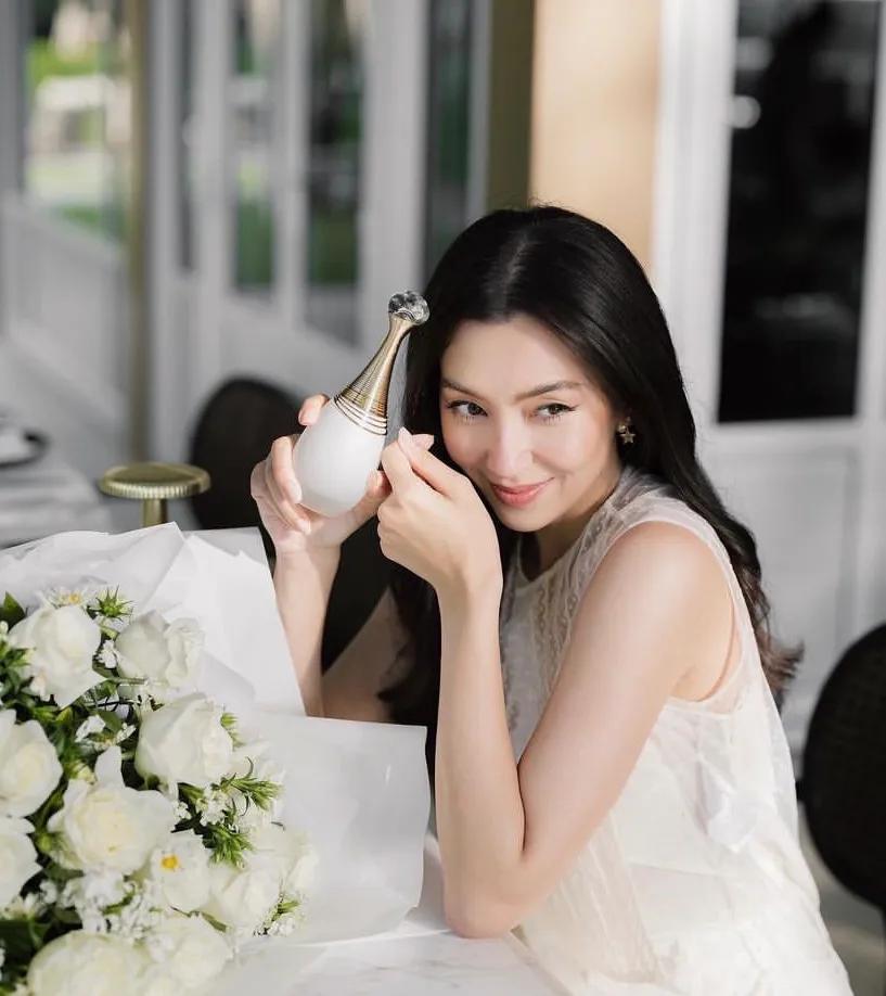 Recently Taixing ins update: push jui bifren baifer and other 9.10 (Happy Mid-Autumn Festival ...