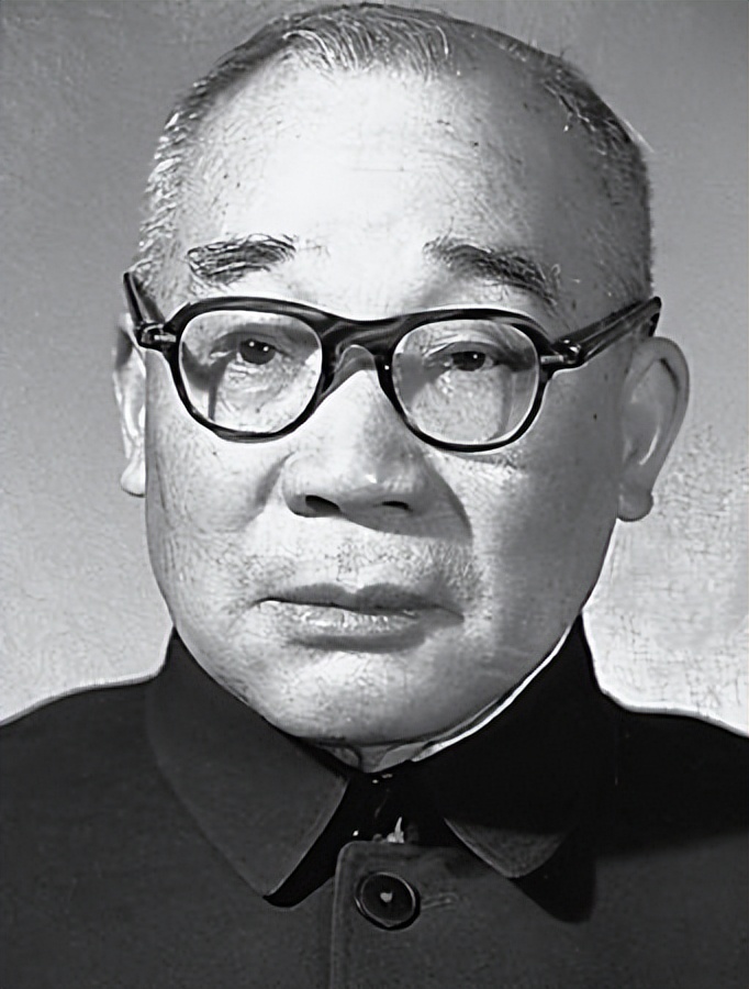 Ma Yinchu: Worried that the population will exceed 2.6 billion, he has ...