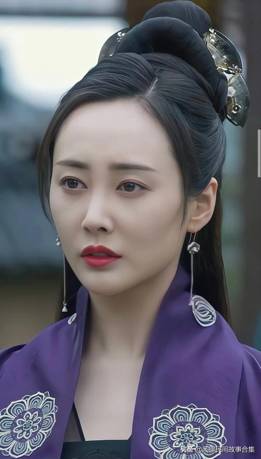 Actor Li Chun, who plays Xuanyuan Qingfeng, a swordsman in the snow, a ...