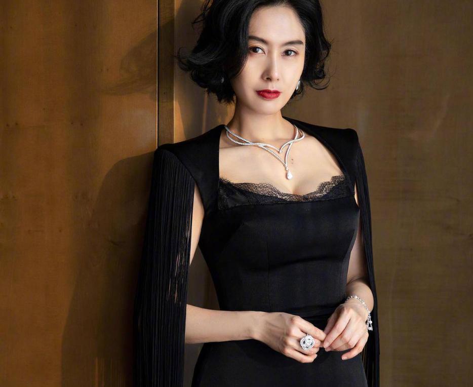 Athena Chu returns to Hong Kong drama after 13 years and is expected to ...