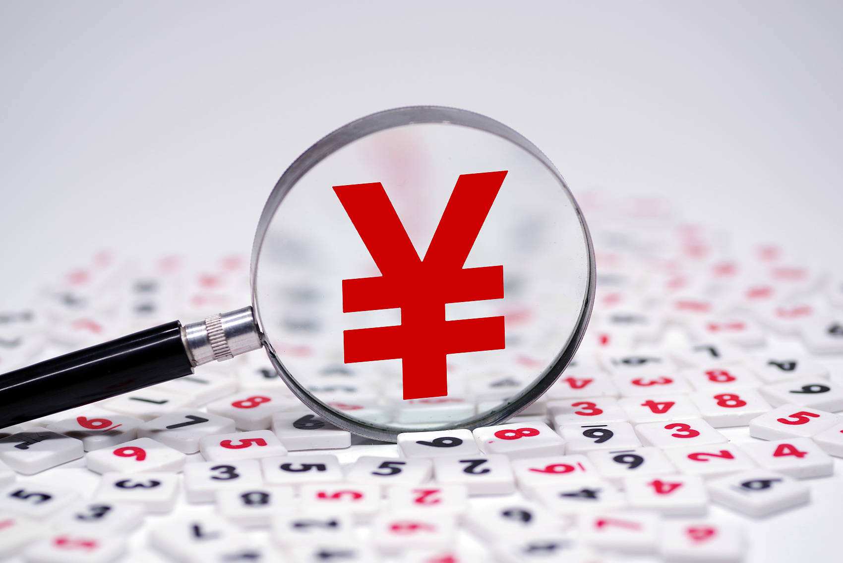 Let the bullet of the devaluation of the RMB exchange rate fly for a ...