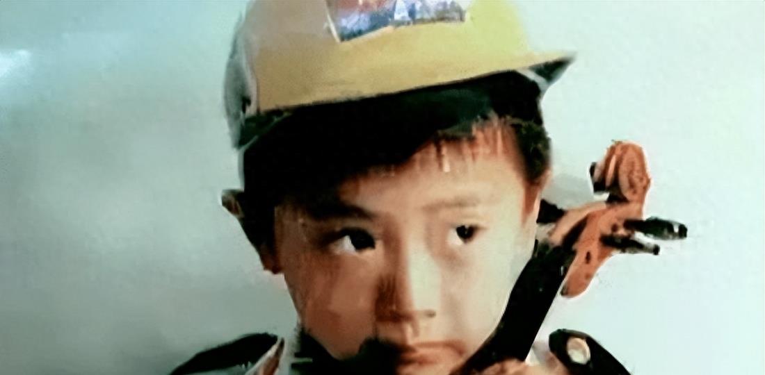 This time, the 42-year-old "CCTV celebrity" Yang Fan made the whole ...