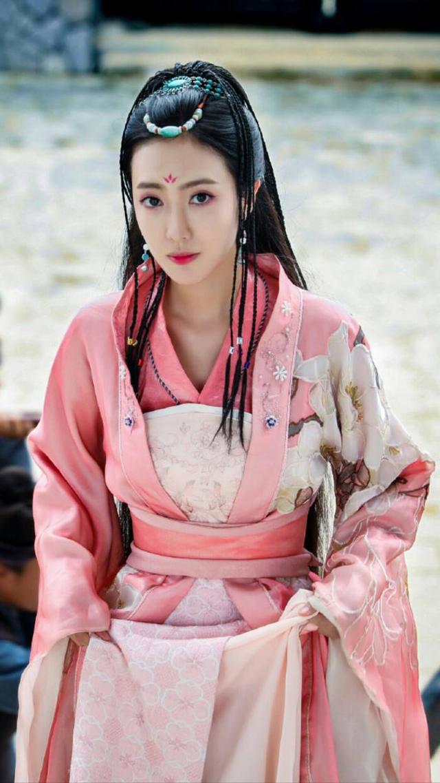 After going through the test of poignant love, Yang Wanzhen finally ...