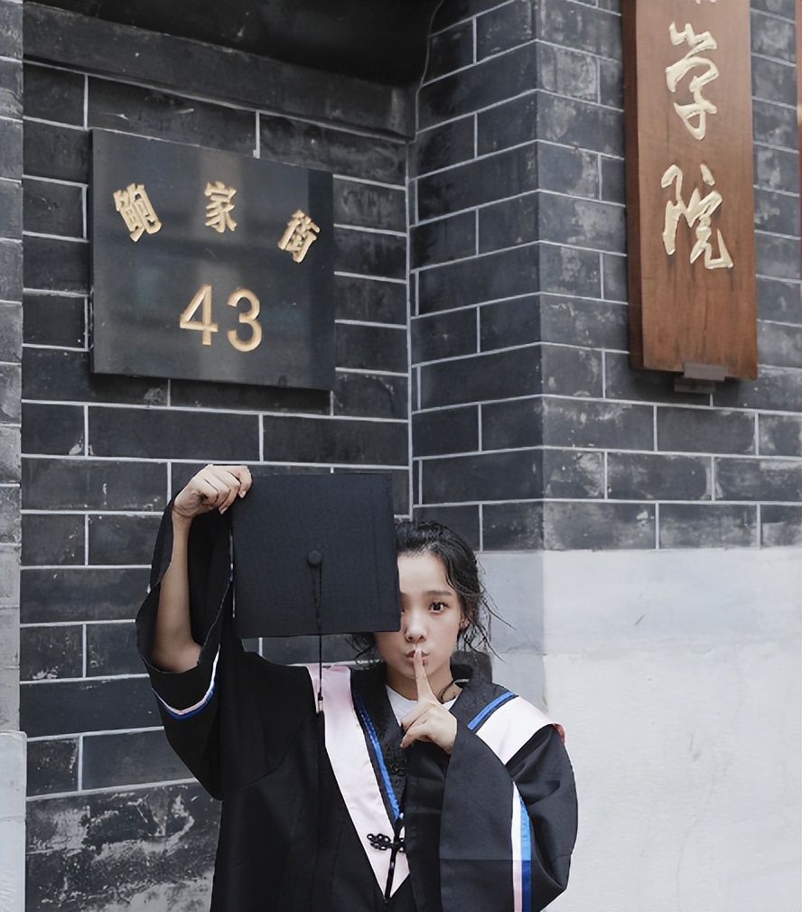 Yu Zheng boasted that his artist was ridiculed, and now netizens ...