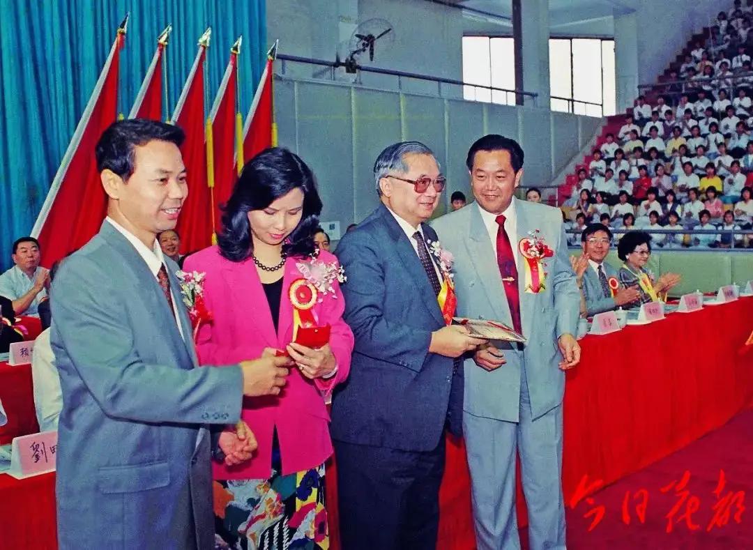 Hu Yingxiang, who was preparing to build the Hong Kong-Zhuhai-Macao ...