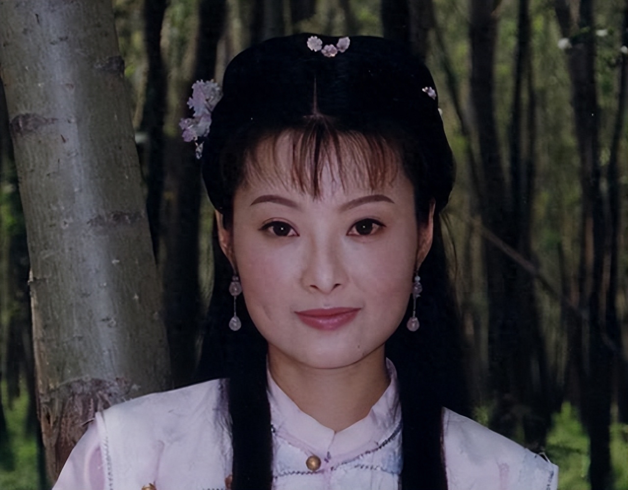 It was revealed that he has schizophrenia and his legs are covered with ...