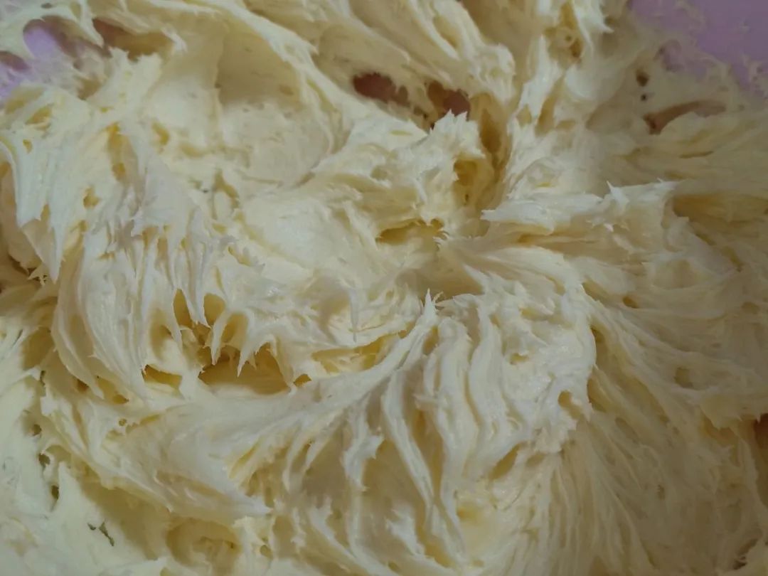 I declare this the best Strawberry Runny Pound Cake ever, lock down ...