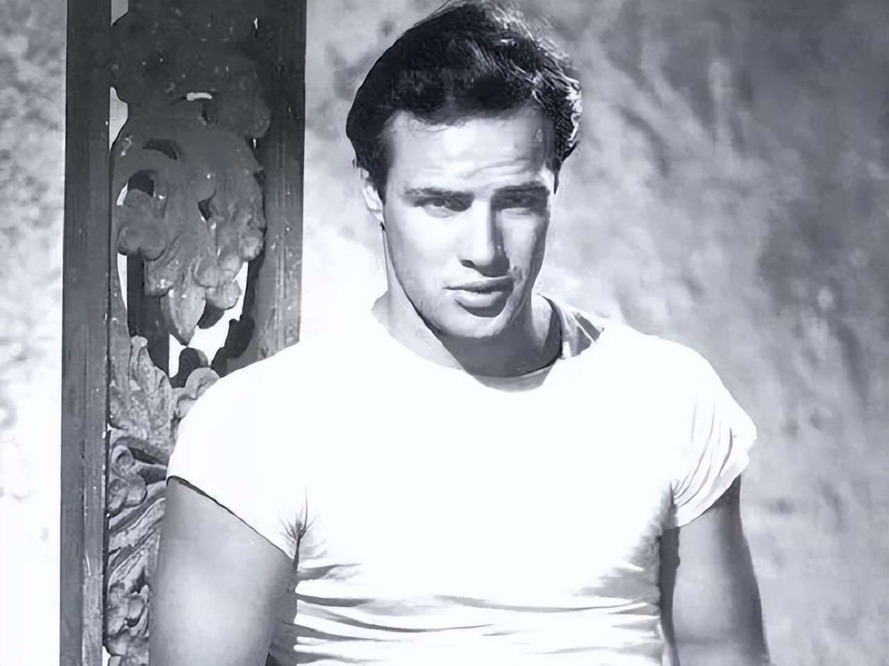 Marlon Brando: Sleeping with Hollywood actresses, 25 illegitimate ...