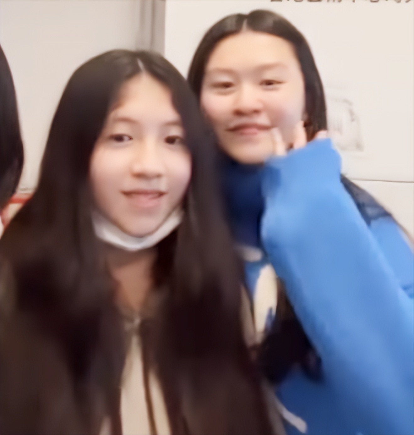 Qiu Shuzhen's three daughters are rarely in the same frame, the eldest ...