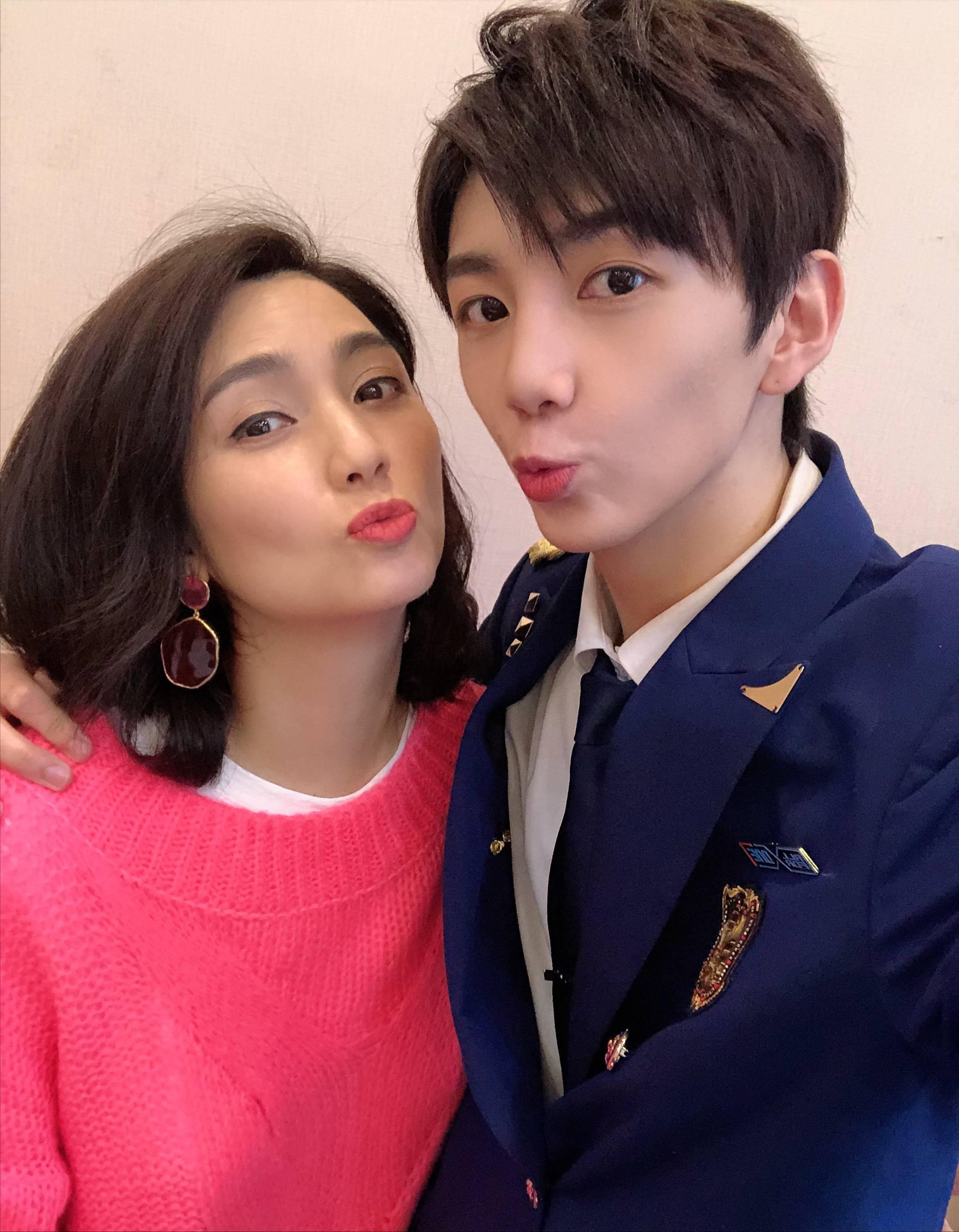 Hong Xin's son Zhang Haolian is 1.87 meters tall, similar to his ...