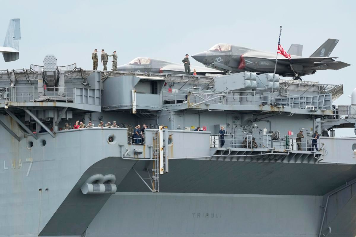The US aircraft carrier is fully loaded with fifth-generation aircraft ...