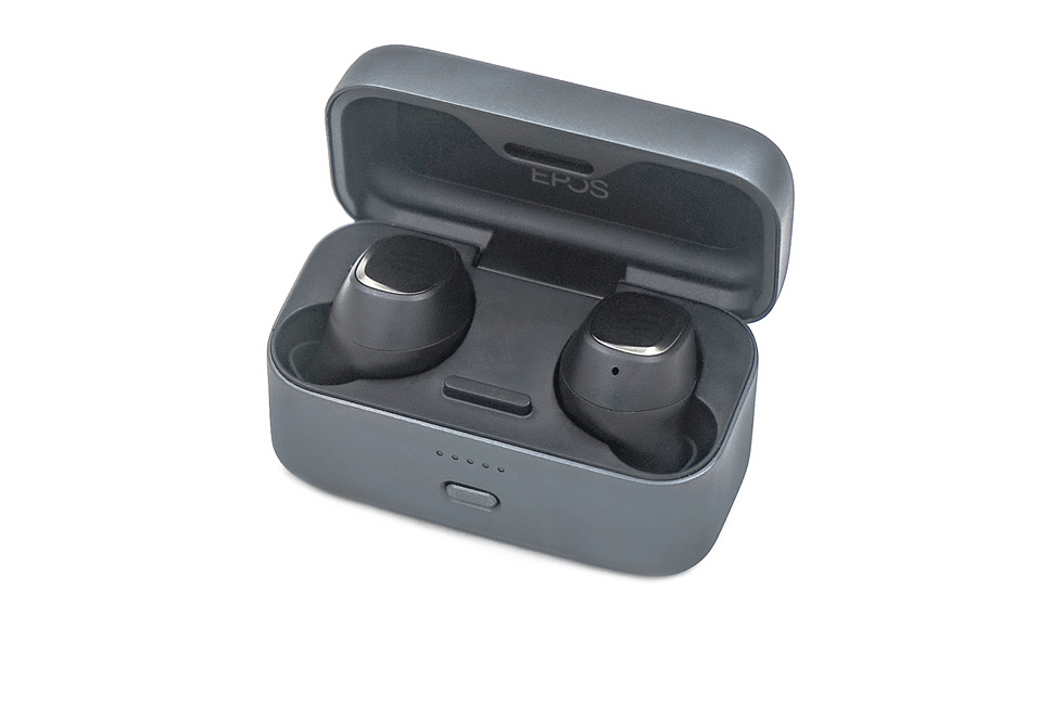 TWS earphones supporting all platforms of PC, game console and tablet ...