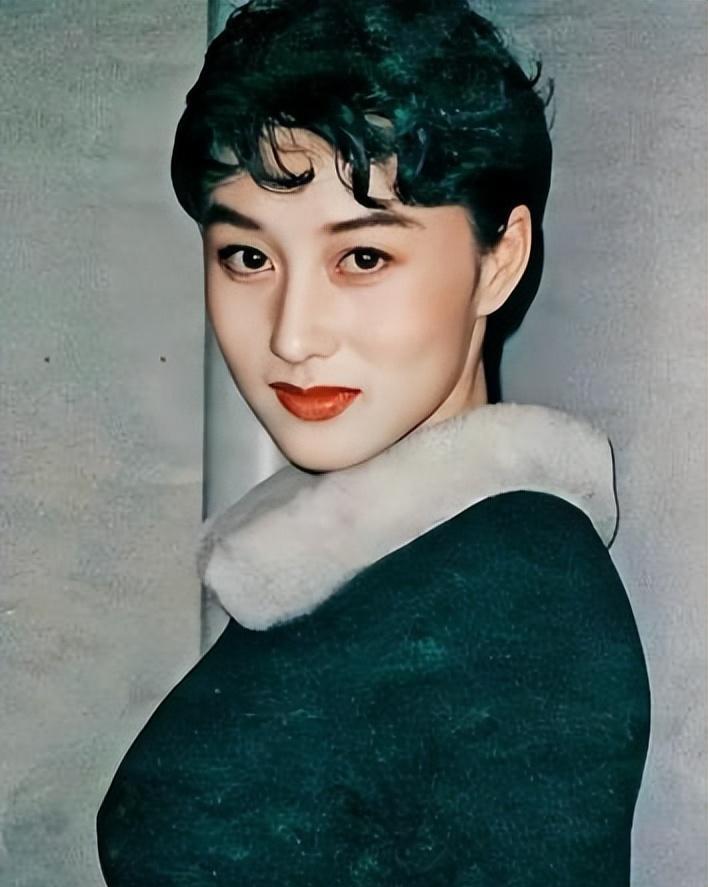 Li Zhi's affair: abandoned by 4 men, rumored to have 3 children with a ...