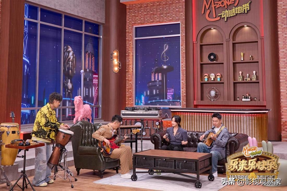 Huang Ling, the "Voiceover Diva", guest-stars on "Happy Together ...
