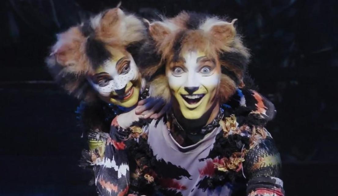 The performance rhythm of the musical "Cats", the combination of music ...