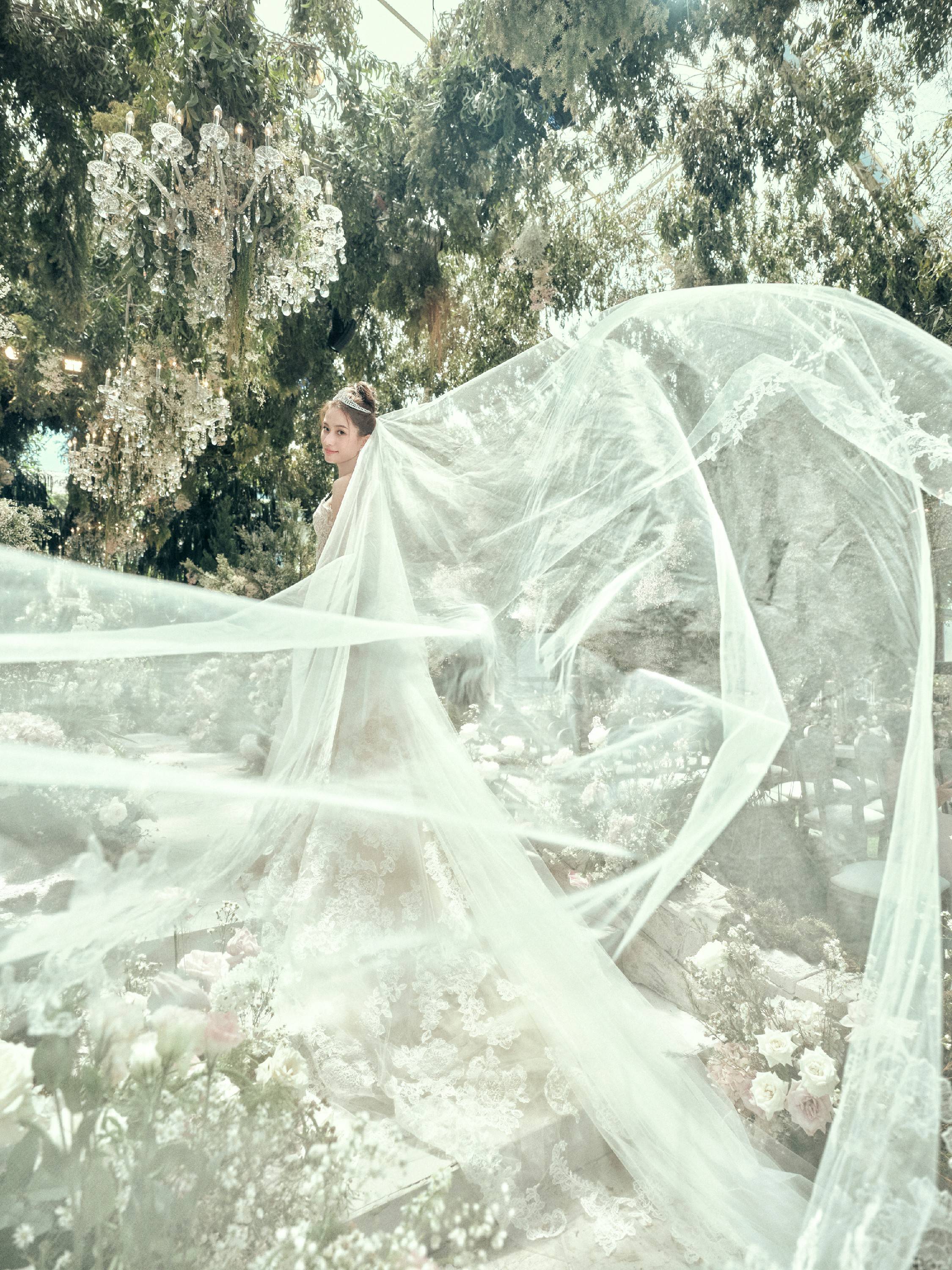 Dou Xiao and He Chaolian got married in Bali and loved her for four ...