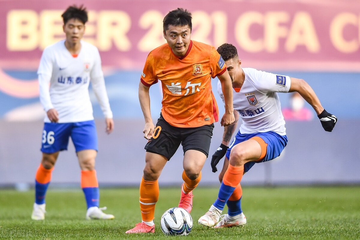 Li Jinyu may make a major decision and take the initiative to surrender ...