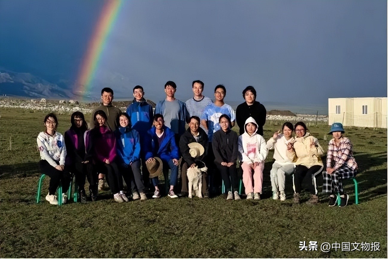 Five lakes and four seas gather in the Tianshan Mountains, and forget ...