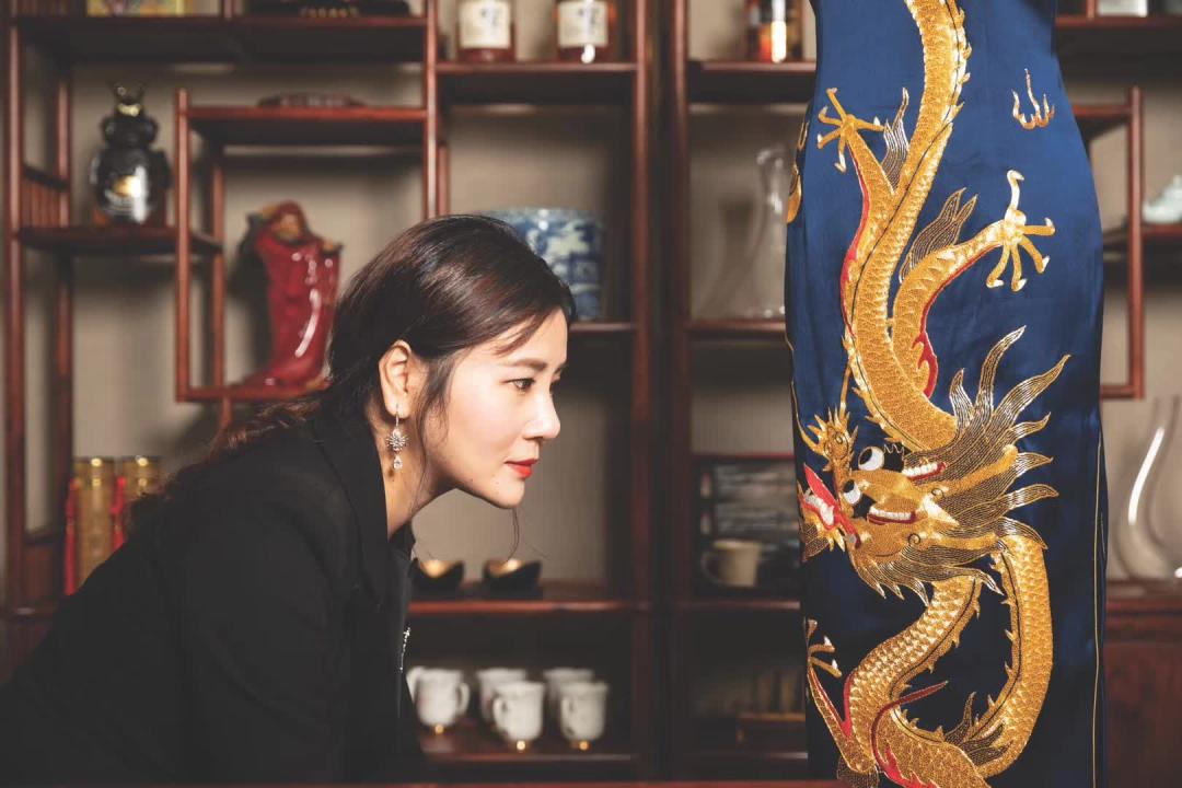 Ruby Fang: A pioneer who meets the light and walks in the light - iNEWS