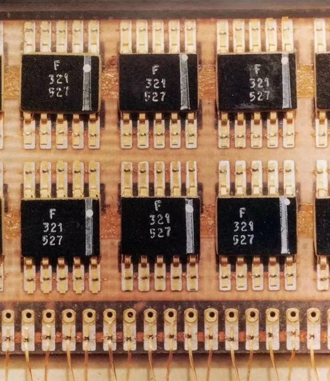 4kb memory can help people land on the moon!Now 128GB is not too much ...